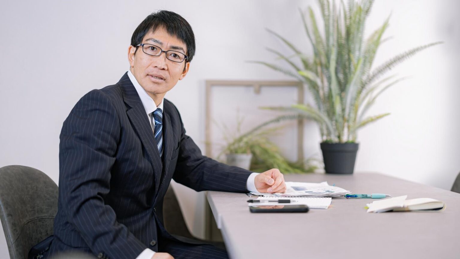 賃貸借契約更新後の連帯保証人の責任について詳しく解説！ | MIRAI不動産株式会社